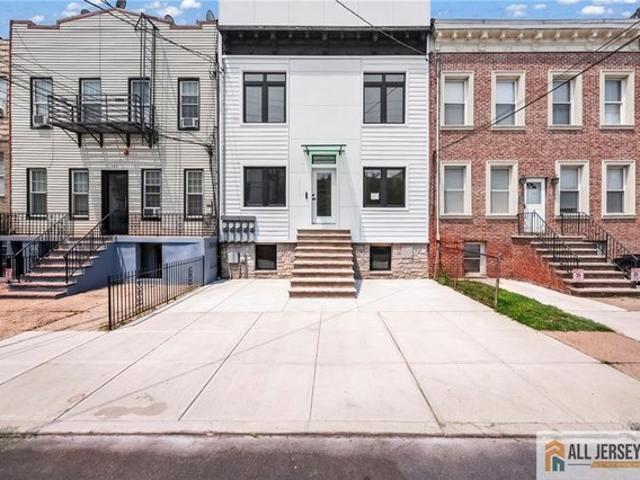 291 New York Ave Unit 3, Jersey City, NJ 07307