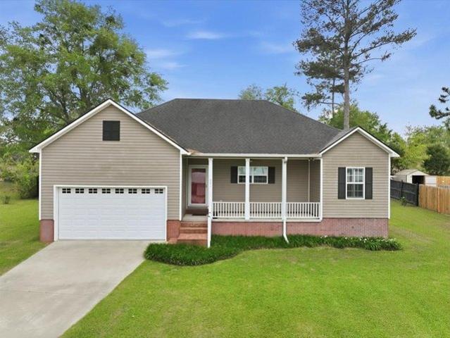 291 Seminole Dr, Moultrie, GA 31768
