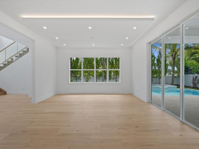 291 Summa St, West Palm Beach, FL 33405 | MLS #B26019