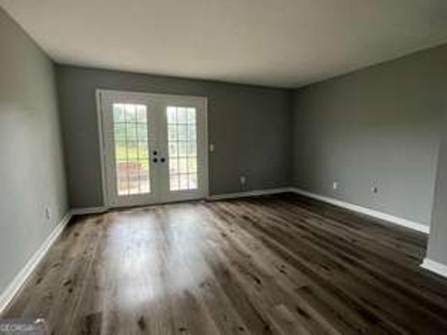 291 W Johnson Street 401