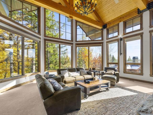 291 Whitewater Drive