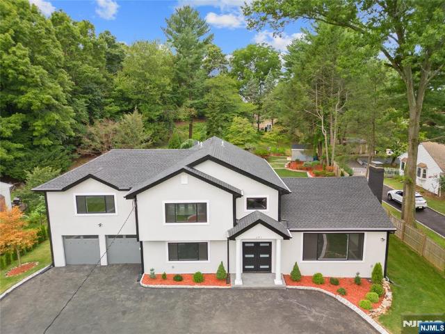 291 Tappan Rd, Norwood, NJ 07648 | Compass