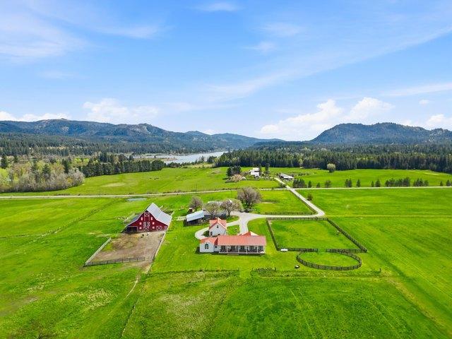 291 Yergens Rd, Newport, WA 99156