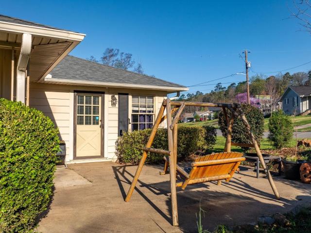 2924 Circlewood