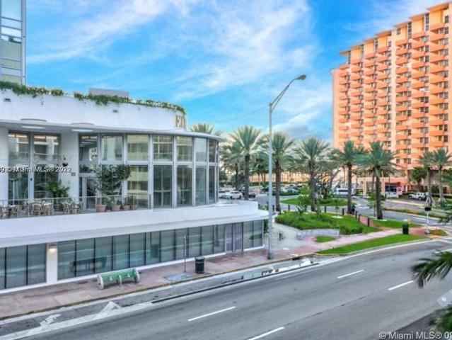 2924 Collins Ave #202 Miami Beach, FL 33140