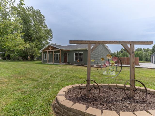 2924 e benson rd