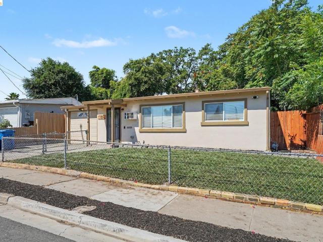 2924 Elizabeth Ln