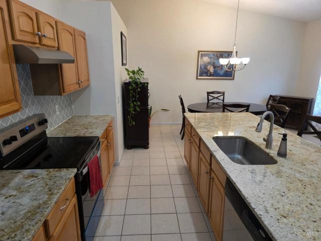 2924 Parkwalk