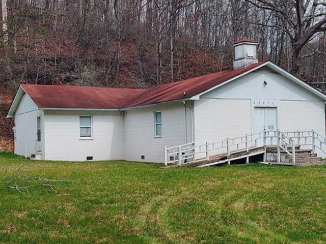 2924 Rocket Boys Dr, Squire, WV 24884