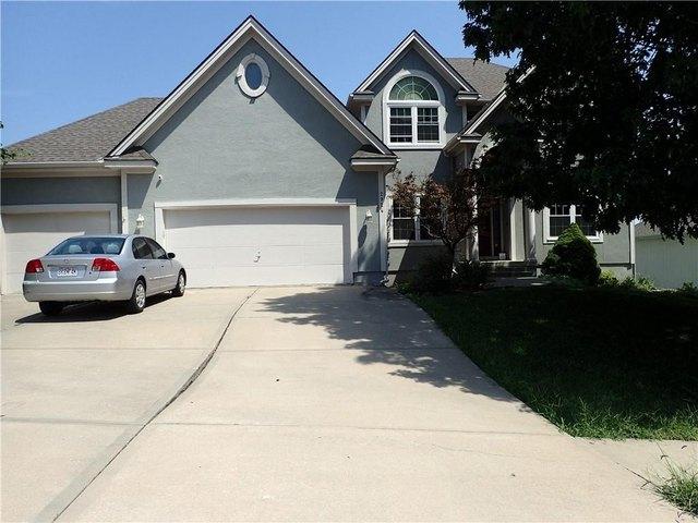 2924 SW Silverspur Rd, Lee's Summit, MO 64081