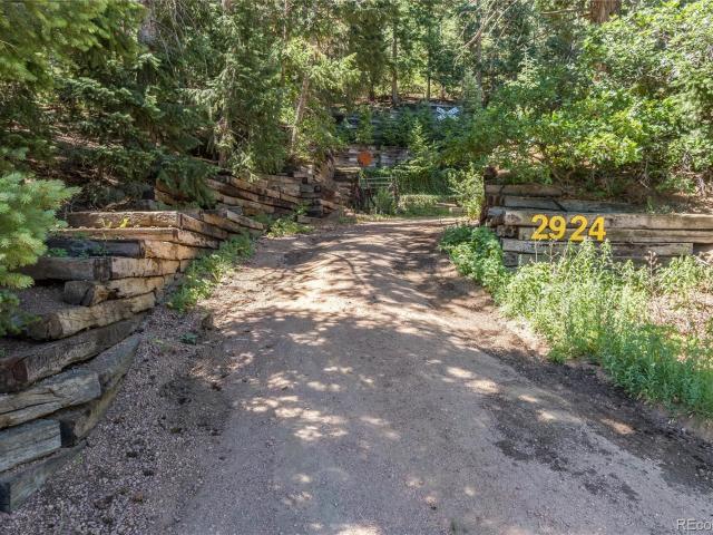 2924 Valley Park Drive