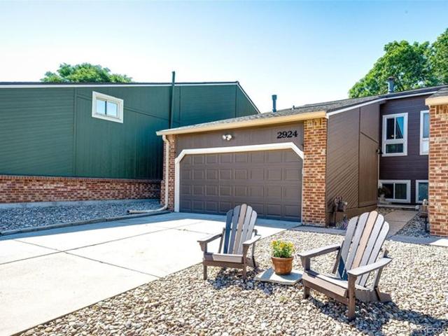 2924 W Bryant Cir, Littleton, CO 80120
