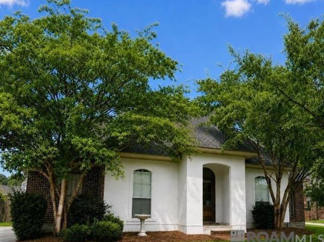 29259 Red Willow Dr, Denham Springs, LA 70726