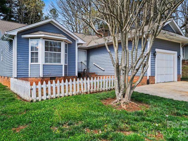 2925 Misty Plum Ct, Fort Mill, SC 29715 | Compass
