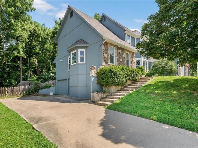 2925 NW Westbrooke Circle