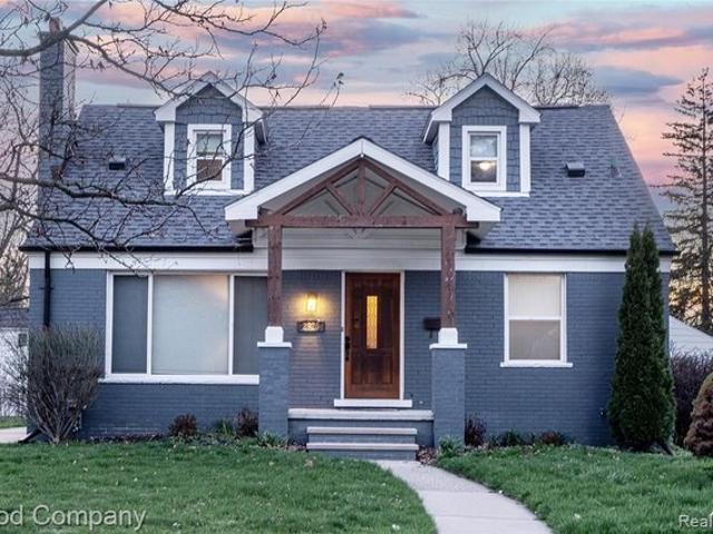 2925 Benjamin Ave, Royal Oak, MI 48073