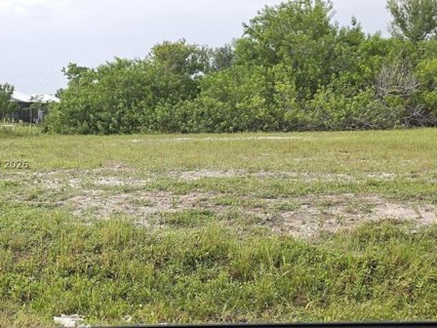 2925 Diplomat Pkwy W, Cape Coral, FL 33993