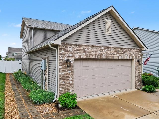 2925 Hen Brook Dr