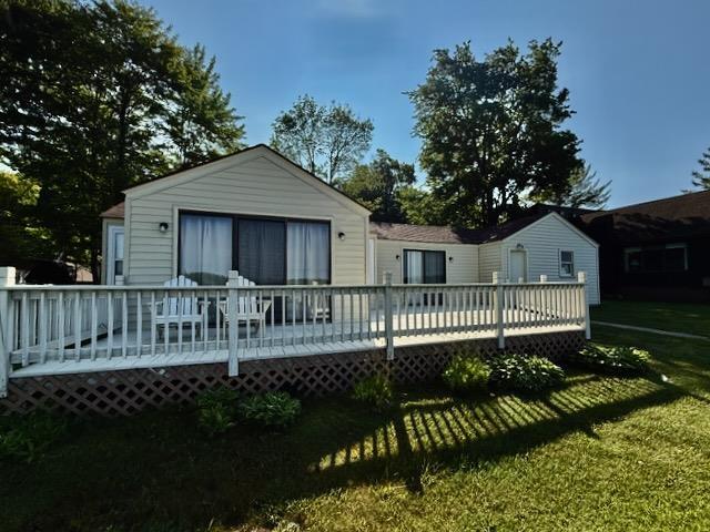 2925 Lakeshore Drive