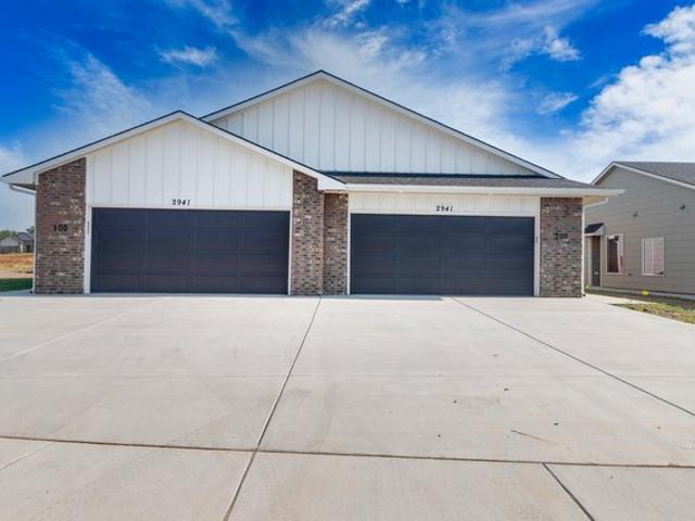 2925 S Maize Ct, Wichita, KS 67215
