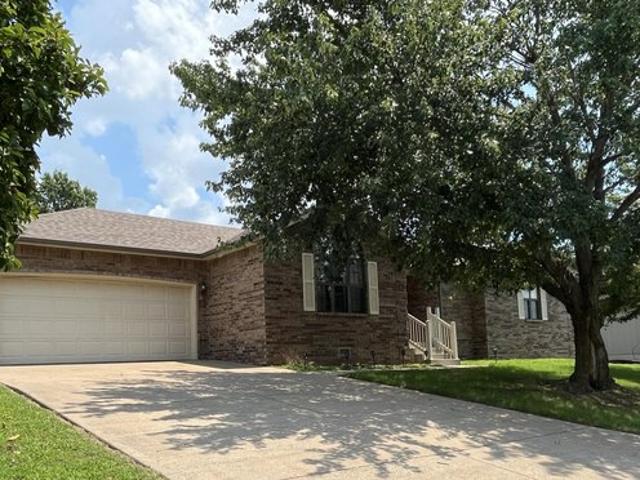 2925 S Patterson Ave, Joplin, MO 64804