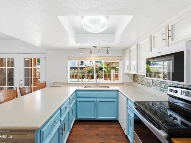 2925 w villa rita drive