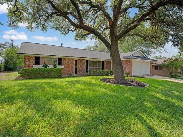 2925 Wacos Dr, San Antonio, TX 78238