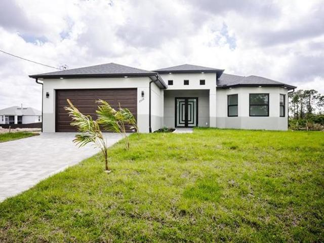 2925 19th St SW, Lehigh Acres, FL 33971