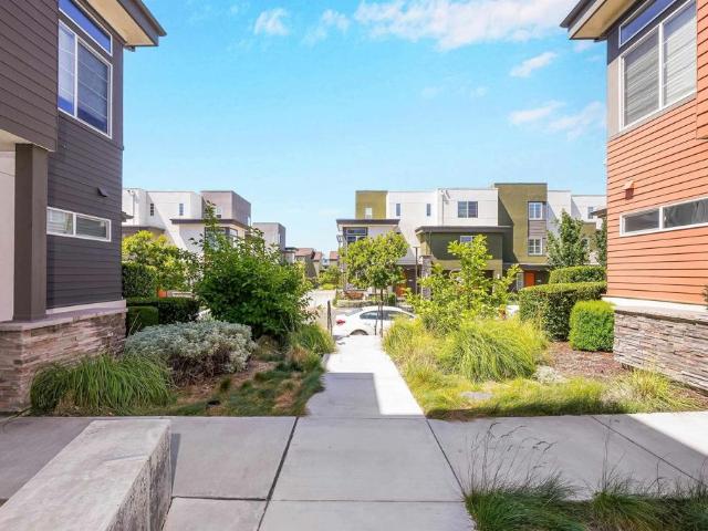 29268 Hub Ln