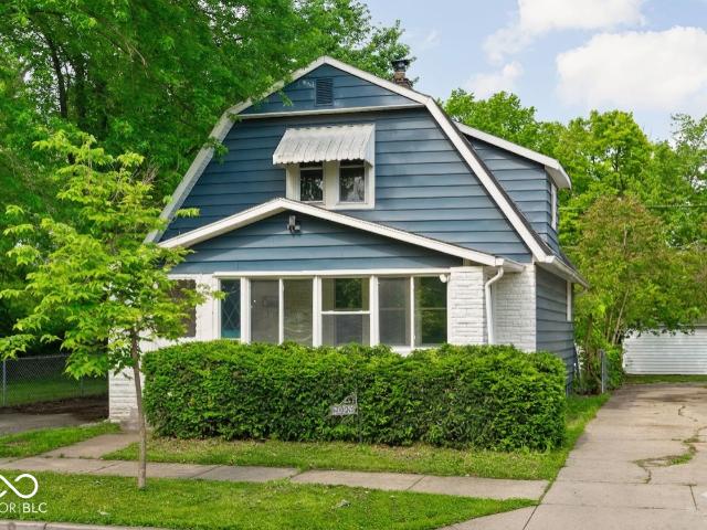 2926 N Gale Street