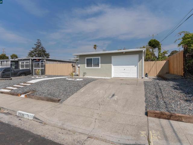 2926 Alta Mira Dr