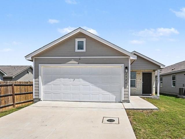 2926 Charpak Dr, Converse, TX 78109