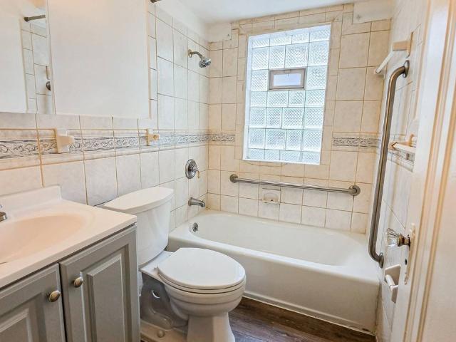 2926 Ewald Circle Lower Unit 2 Bedroom Apartment for Rent at 2926 Ewald Cir, Detroit, MI 48238 Winter Halter