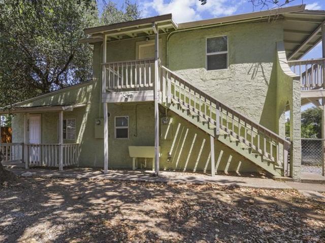 2926 Favretto Ave, Redding, CA 96001