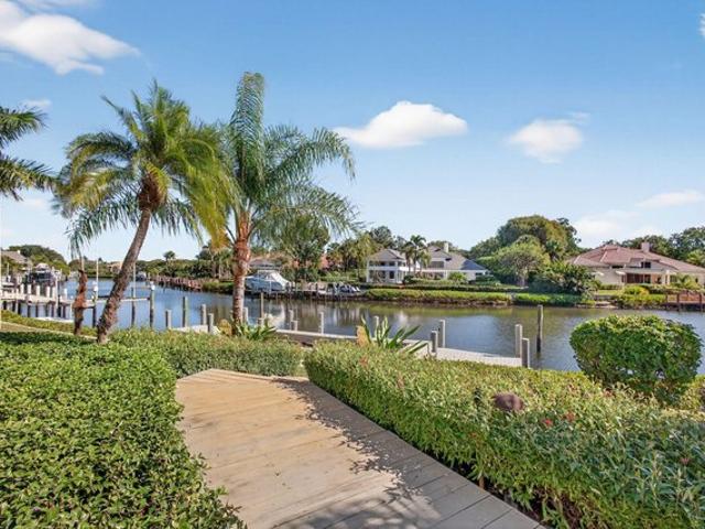 2926 Rhone Dr, Palm Beach Gardens, FL 33410
