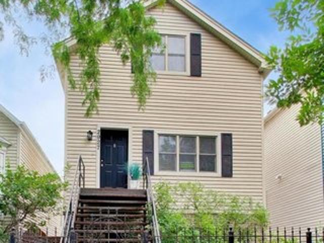2927 N Gresham Ave Apt 1, Chicago, IL 60618