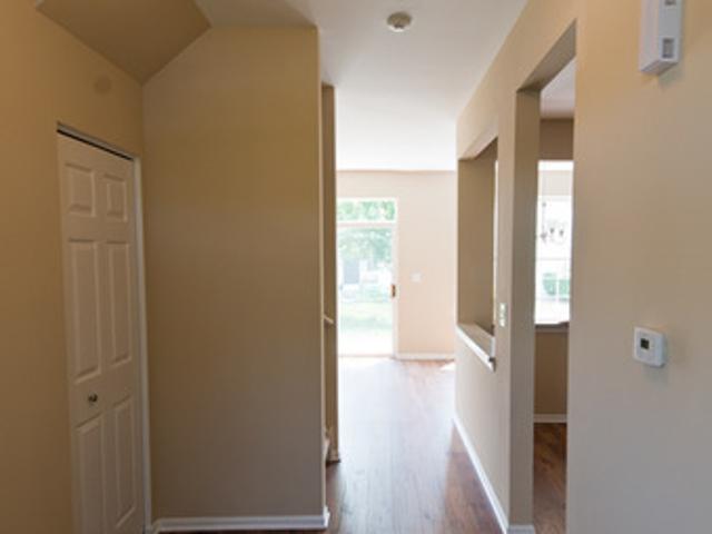 2927 White Thorn Circle # 2927
