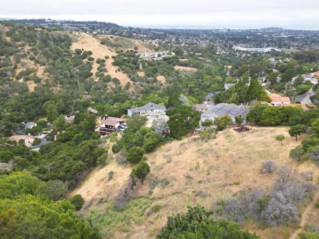 2928 Alhambra Dr, Belmont, CA 94002