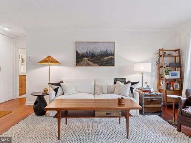 2928 Dean Pkwy Apt 2I, Minneapolis, MN 55416