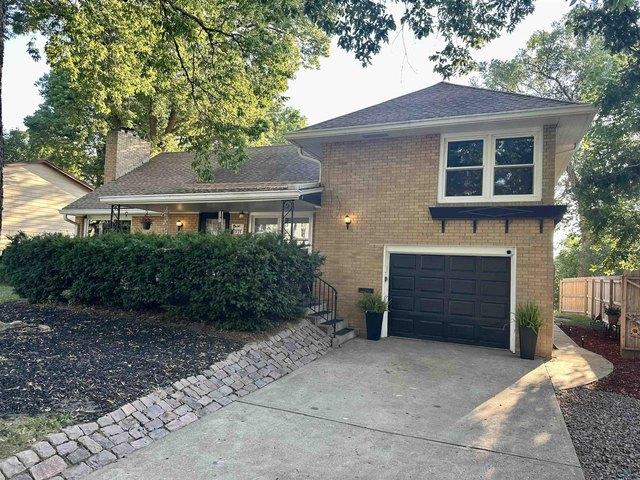 2929 Nebraska St, Sioux City, IA 51104