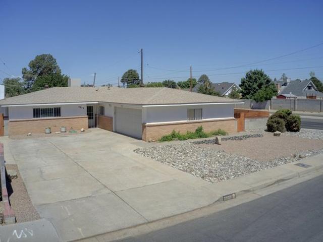 2929 Espanola St NE, Albuquerque, NM 87110