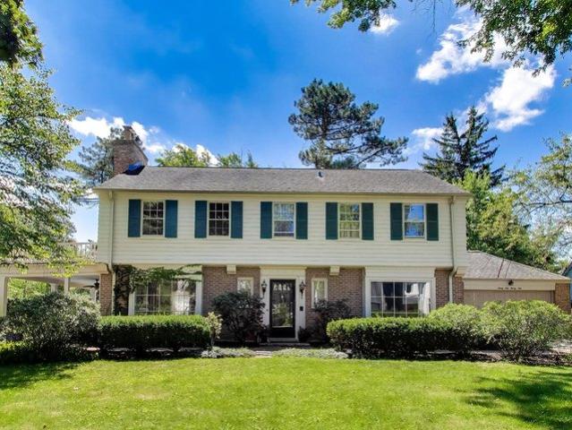 2929 Indianwood Rd, Wilmette, IL 60091