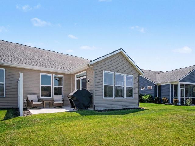 2929 Isle Grand Drive # 11