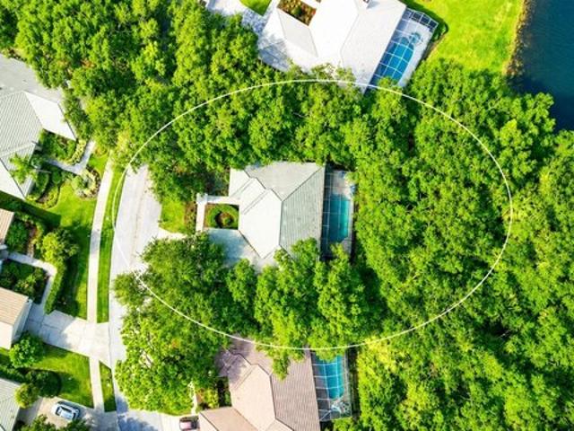 2929 Sandringham Pl, Sarasota, FL 34235