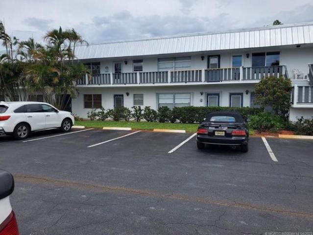 2929 SE Ocean Blvd #3, Stuart, FL 34996