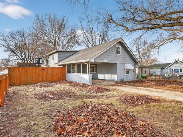 2929 Sewell St, Rockford, IL 61109