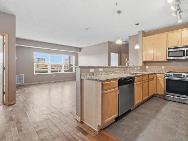 2929 21st Avenue S # 202