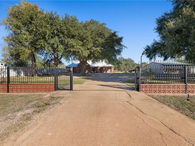 29202 Pueblo St, Waller, TX