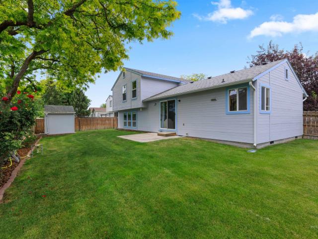 2920 Myrtlewood Way