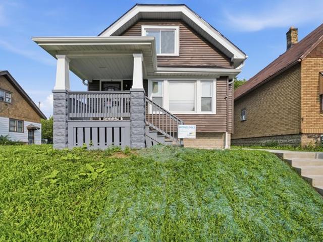2920 N 27th St, Milwaukee, WI 53210